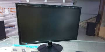 Monitors for sale in Karachi | OLX.com.pk