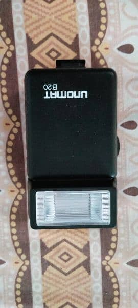 Unomate B20 Flash Gun For DSLR Camera - Cameras & Accessories - 1070772843