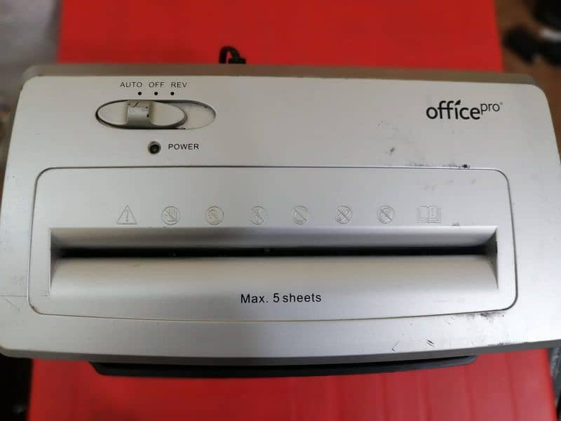 Office Pro Crosscut Paper Shredder, Imported - Office Furniture ...