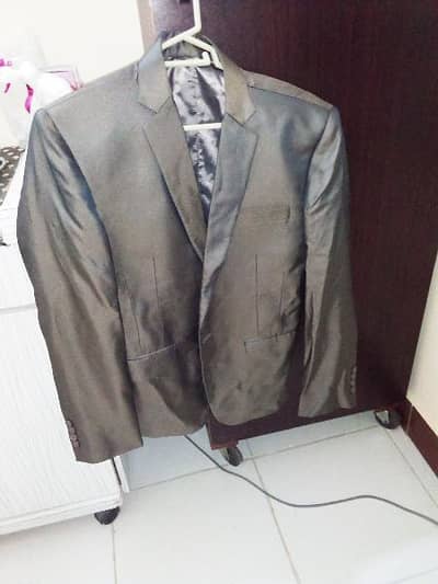 3 piece suit new only one time used urgent - Western - 1074157138