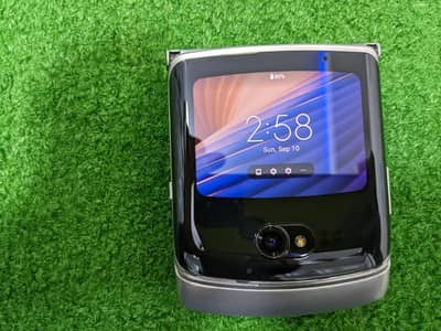 motorolla razr 2020 - Mobile Phones - 1077039666
