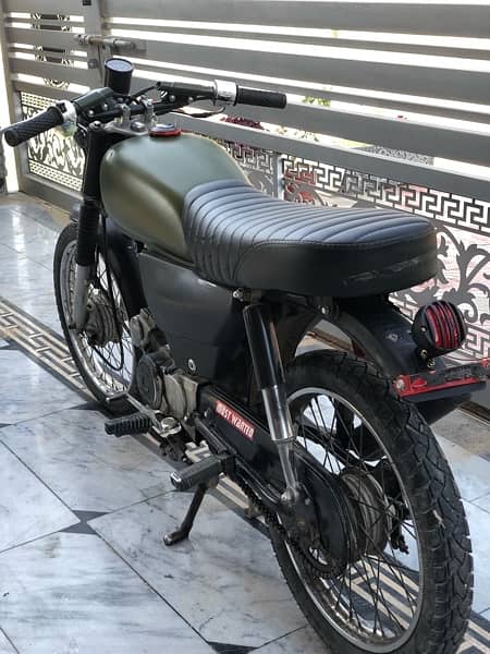 cafe racer honda 70 - Standard - 1079675067