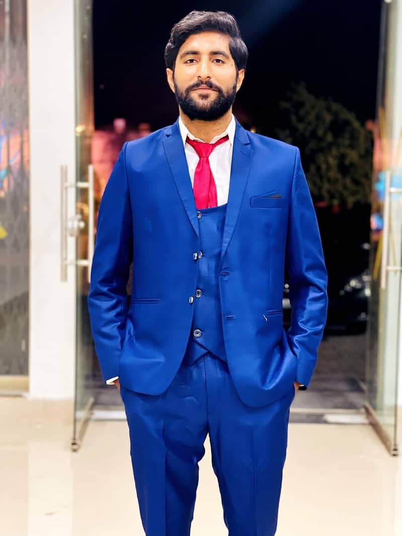 Navy blue Three piece, Coat size 38 and pent size is 36 - Grooms ...