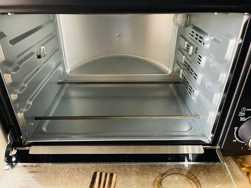 Dawlance oven - Kitchen Appliances - 1080189733