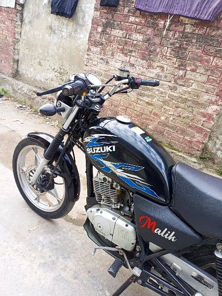 Suzuki GS 150 (SE) Model 2021 - Standard - 1080839755