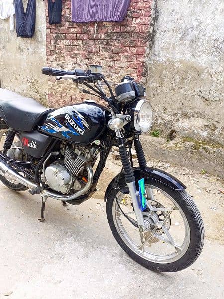 Suzuki GS 150 (SE) Model 2021 - Standard - 1080839755