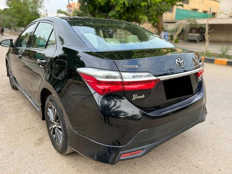 Toyota Corolla Altis Grande 1.8 - Cars - 1081123904