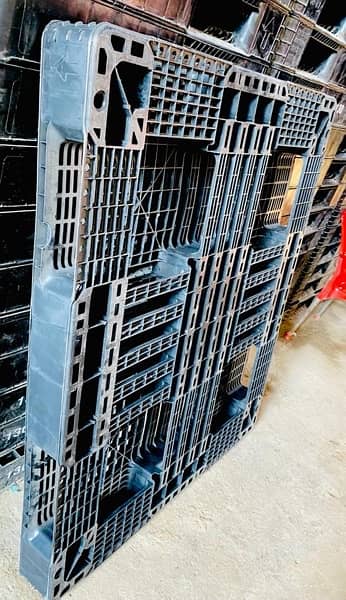 plastic pallets - Other Business & Industrial Machines - 1081551707