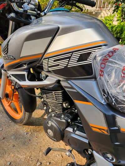 UNREGISTERED Honda CB 150F 2023, Special Edition, almost zero meter ...