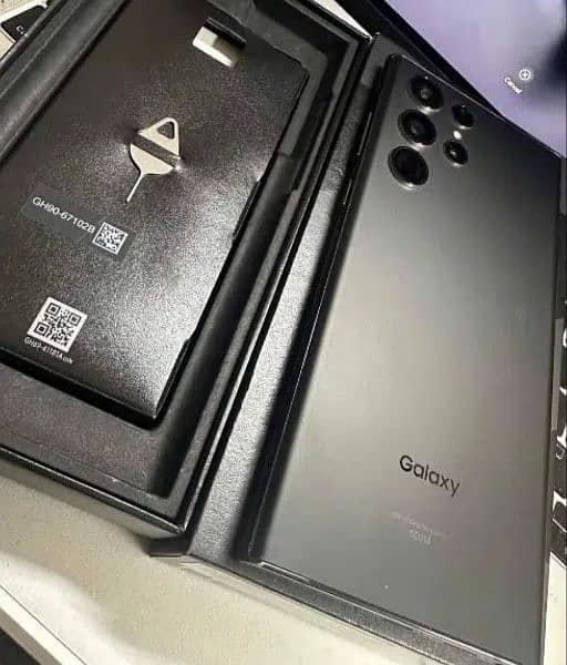 Samsung Galaxy s22 Ultra 5G Full Box for sale 03317973553WhatsApp ...