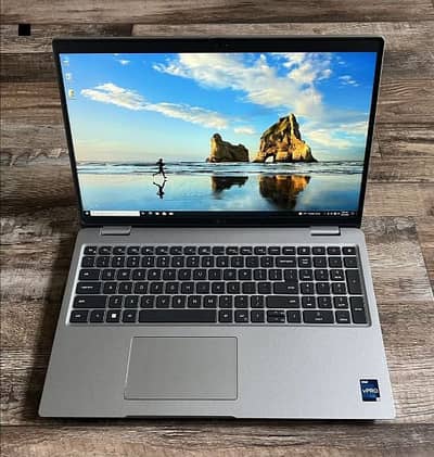 Dell laptops core i7 ( excllent work iapple condition perfect Hp i5 ...