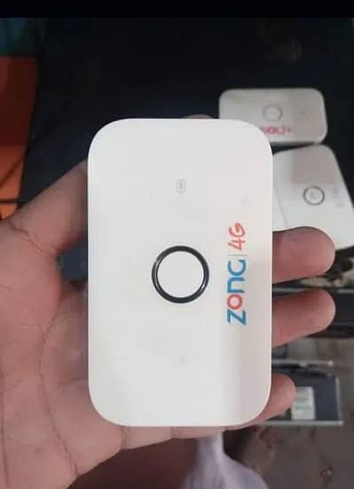 Zong 4G Bolt Plus Unlocked Internet Device Full Box Warranty 9 month g ...