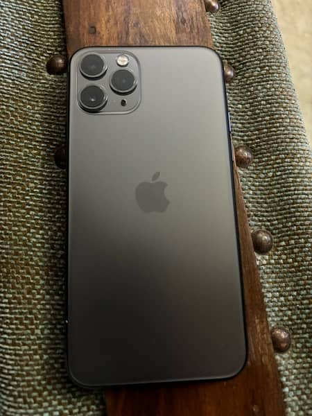 Iphone 11 pro 256 gb pta approved - Mobile Phones - 1083595195