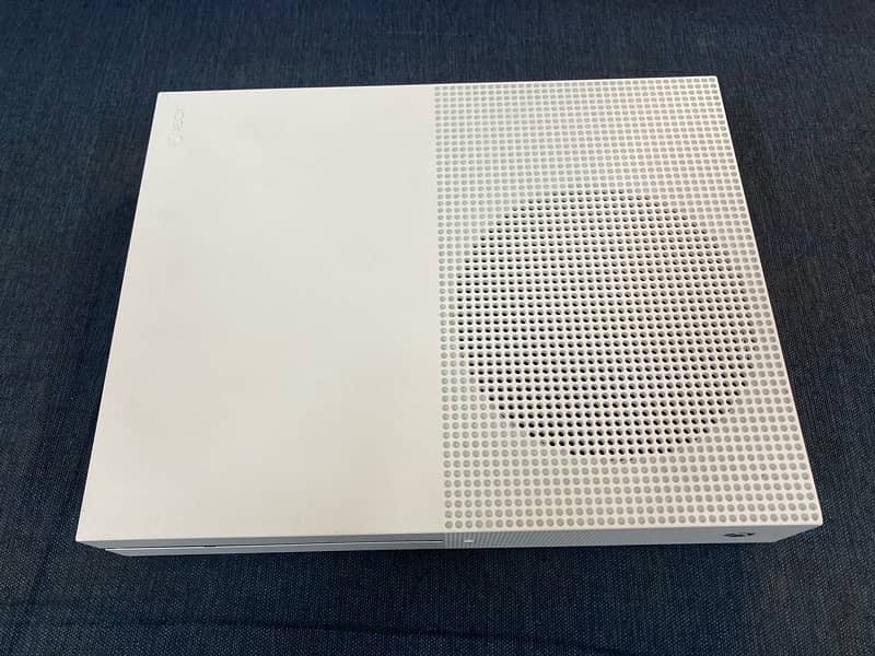 Xbox one S 500gb - Gaming Consoles - 1083870977