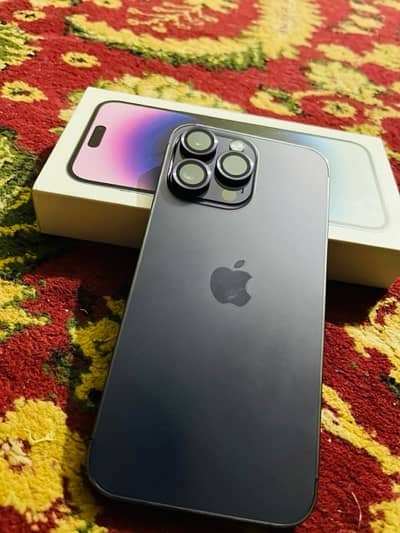 10/10 cond , 100 battery health , physical dual , sim working - Mobile ...