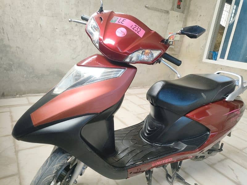 United Scooty 100cc Genuine condition - Scooty & Scooters - 1084552611
