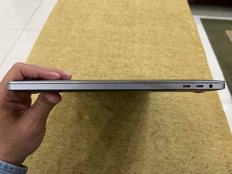 macbook pro 2019 i9 16” 16/1tb/4gb - Laptops - 1085758053