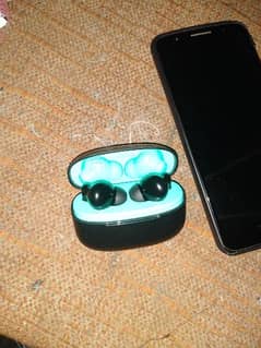 Earbuds in Pakistan, Free classifieds in Pakistan | OLX Pakistan