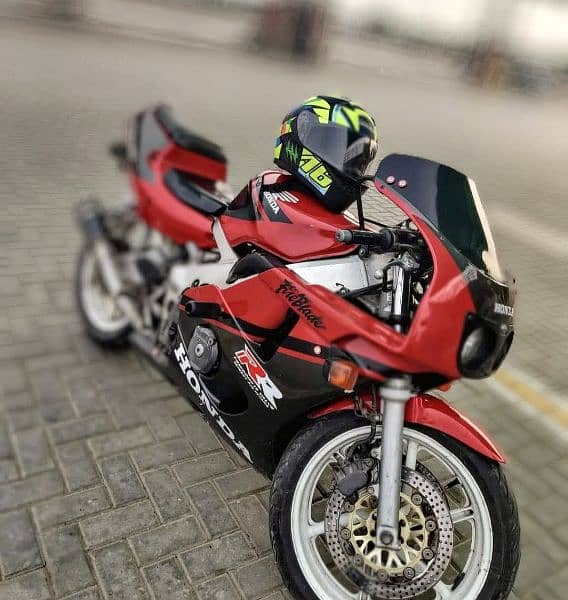 Kawasaki Zx3r ,Honda 1100 - Sports & Heavy Bikes - 1083353293