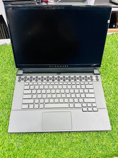 ALIENWARE (M15 R2) Core i7 9th Gen (Rtx 2060) 6gb GPU (1000gb Nvme ...