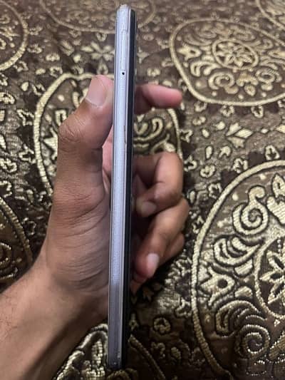 vivi Y20 || 4/64 || 10/10 condition || Rs: 17k - Mobile Phones - 1087212384