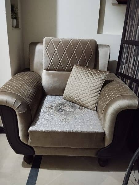 5 seater sofa set with table + 4 stools. - Sofas - 1087235853