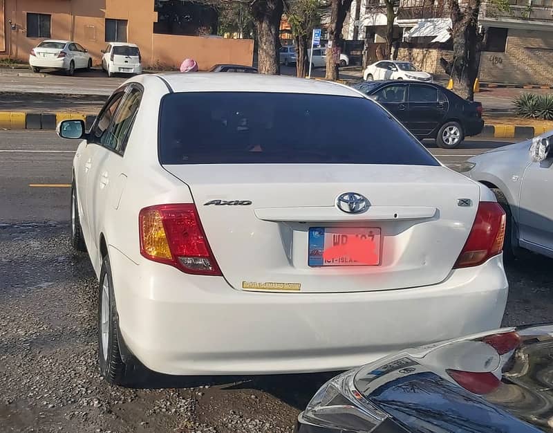 Toyota Corolla Axio x - Cars - 1087534307