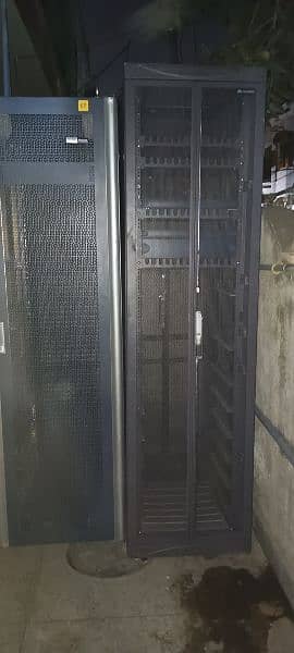 ZTE/ Huawei 42u Server rack for sale - Networking - 1087571411