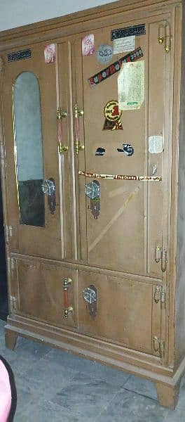 Safe almari light brown wardrobe Almirah full size very good almari ...
