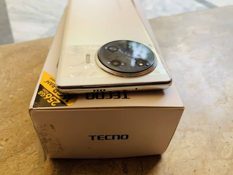 Tecno spark 20 pro plus - Mobile Phones - 1088078662