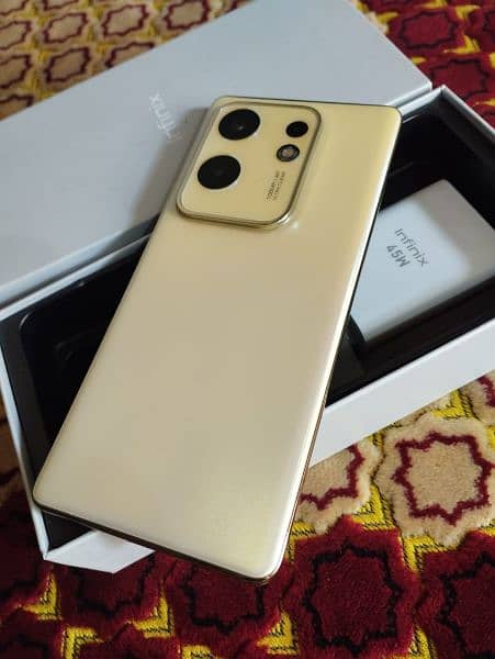 Infinix 030 12gb ram 256gb for sale argent - Mobile Phones - 1088226713