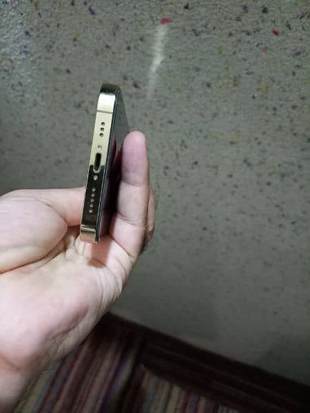 iPhone 12 Pro LLA model 90% Battery Health - Mobile Phones - 1085476688