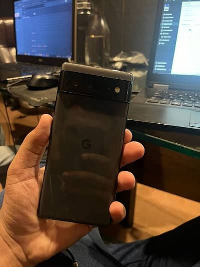 Google pixel 6 glass crack - Mobile Phones - 1088563797