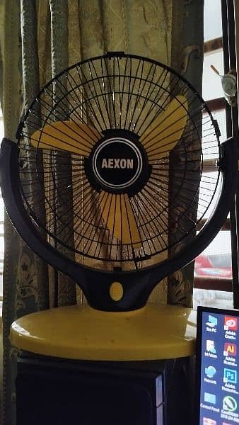 Set of 12 volt fan charger and battery - Other Home Appliances - 1088588842