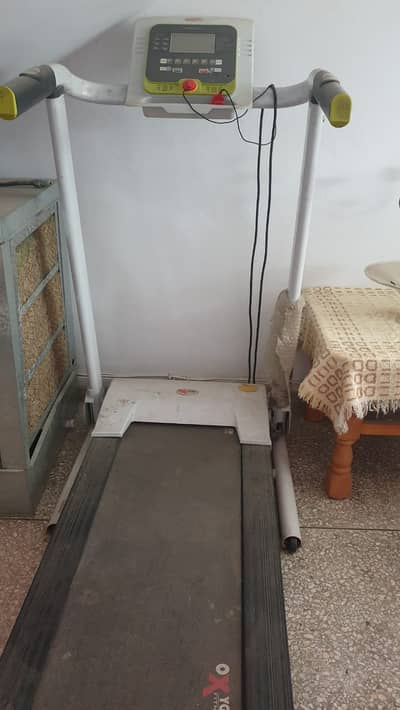 Oxygen Treadmill - Gym & Fitness - 1088666074