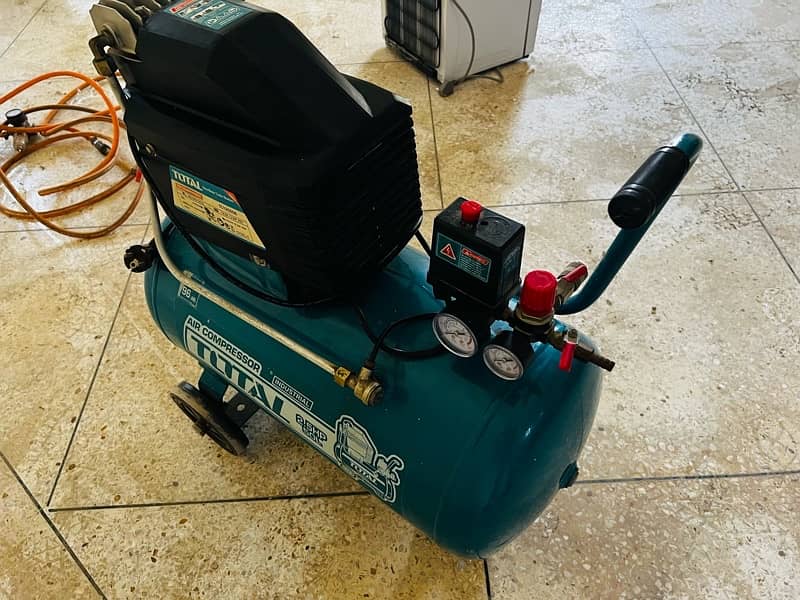 Total 50L Air compressor 2.5HP - Air Compressors - 1088840766