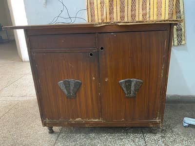 istari stand - Wardrobes - 1088904241