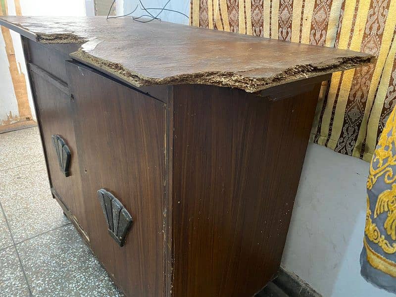 istari stand - Wardrobes - 1088904241