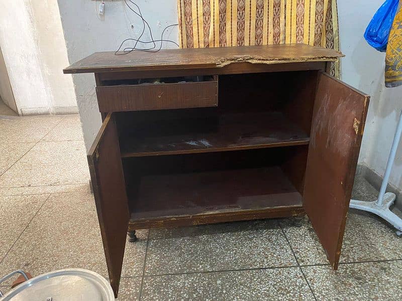 istari stand - Wardrobes - 1088904241