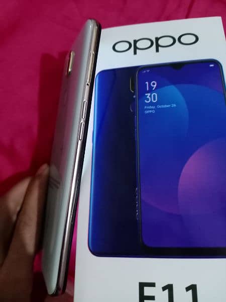 Oppo F11 256+8Gb With Box Sirf Speaker ki awaaz slow ha baki all ok ha ...