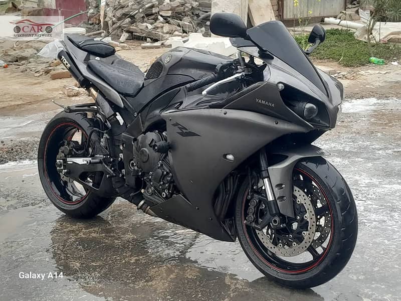 Yamaha YZF-R1 2013 - Sports & Heavy Bikes - 1089403114