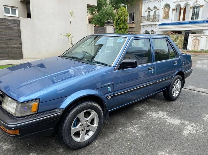 Toyota Corolla 86 - Cars - 1089770318