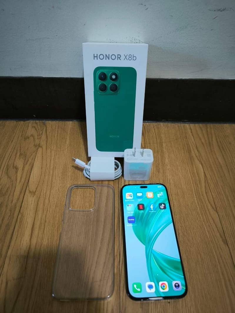 Honor X8b 10/10 condition, 8/512 main camera 108mp, front camera 50mp ...