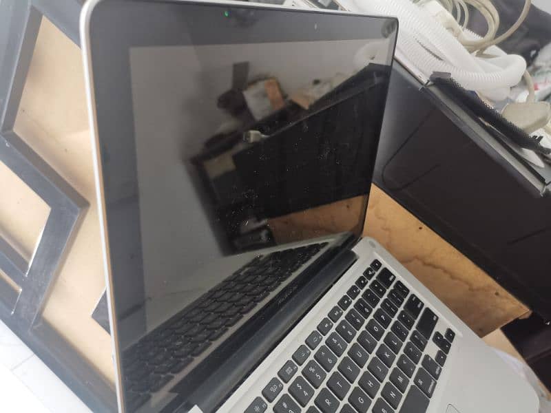 Dead Macbook early 2012 - Laptops - 1090185878
