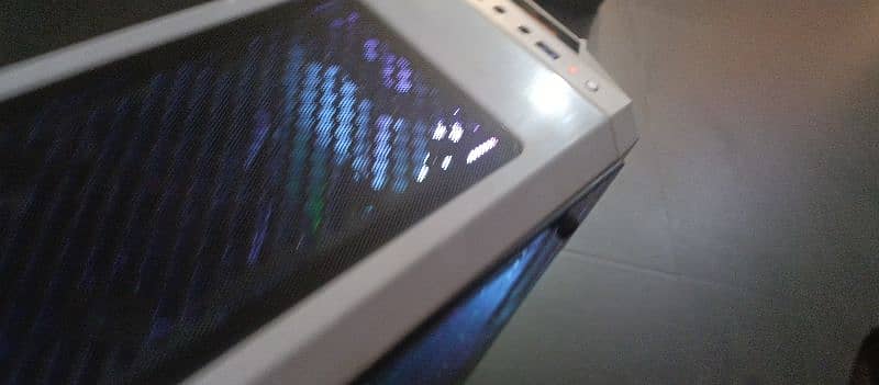 gaming PC with ultra RGB Casing - Gaming PCs - 1090299001
