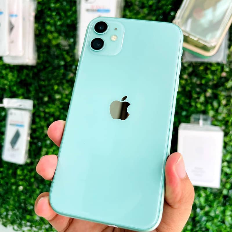 iphone 11 for sale Condition Lush - Mobile Phones - 1091696732