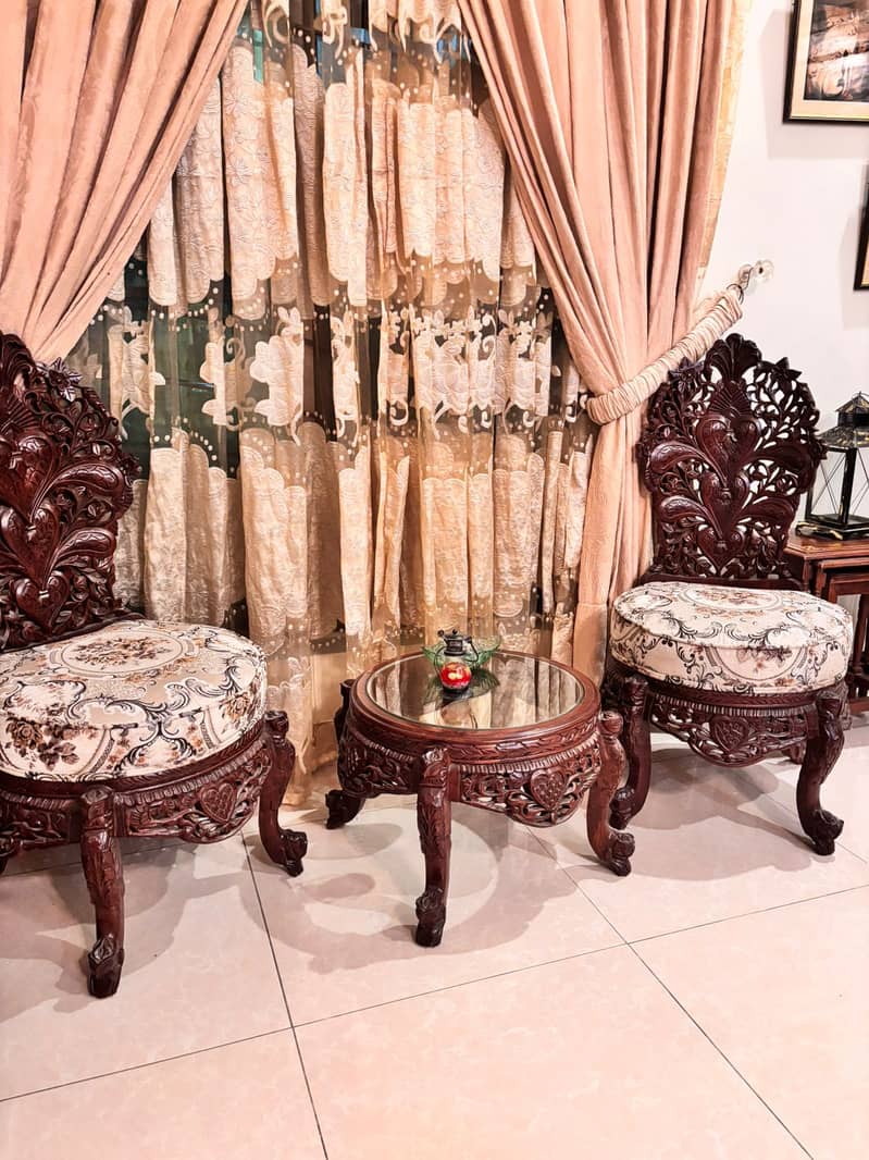 wooden sofa chairs/coffee chairs set with glass top center table ...