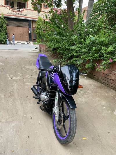 yamaha ybr. . 125cc. . modified…. original colour blue. . - Standard ...