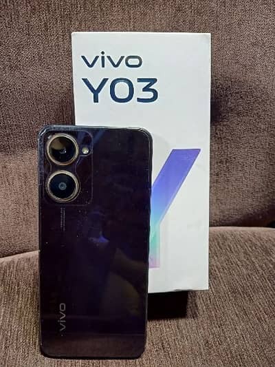 ViVO y03 (4/64) wanrty available 8.5 month. complete box. No exchange ...
