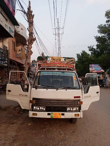 Toyota dyna - Buses, Vans & Trucks - 1092703443